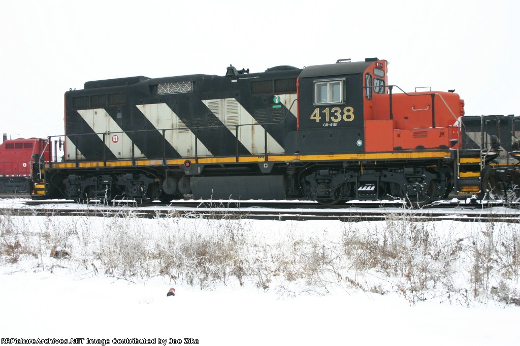 CN 4138 GP 9RM